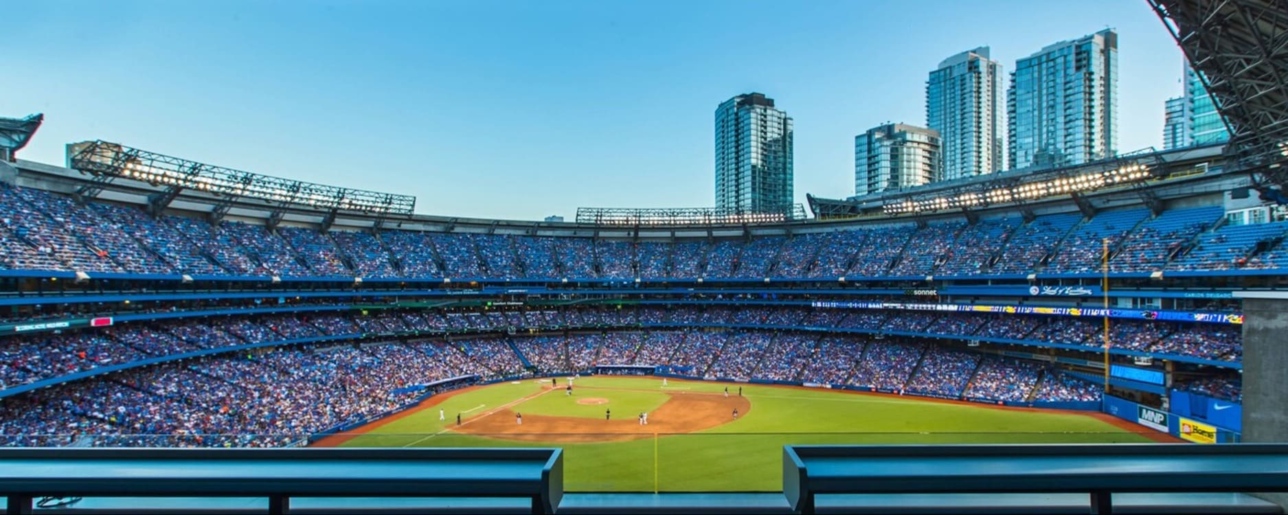 This Marriott hotel has a view to thrill baseball fans - Travel ...